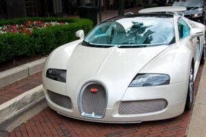 Best Bugatti Veyron Paint Job in Dubai 2026